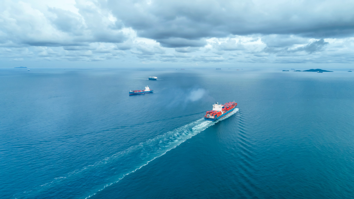 AIS | Raymarine Commercial