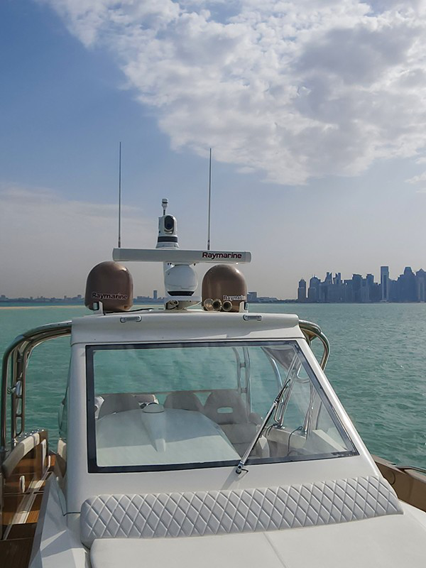 M364C LR Makes an Impact on Qatar Market | FLIR Marine