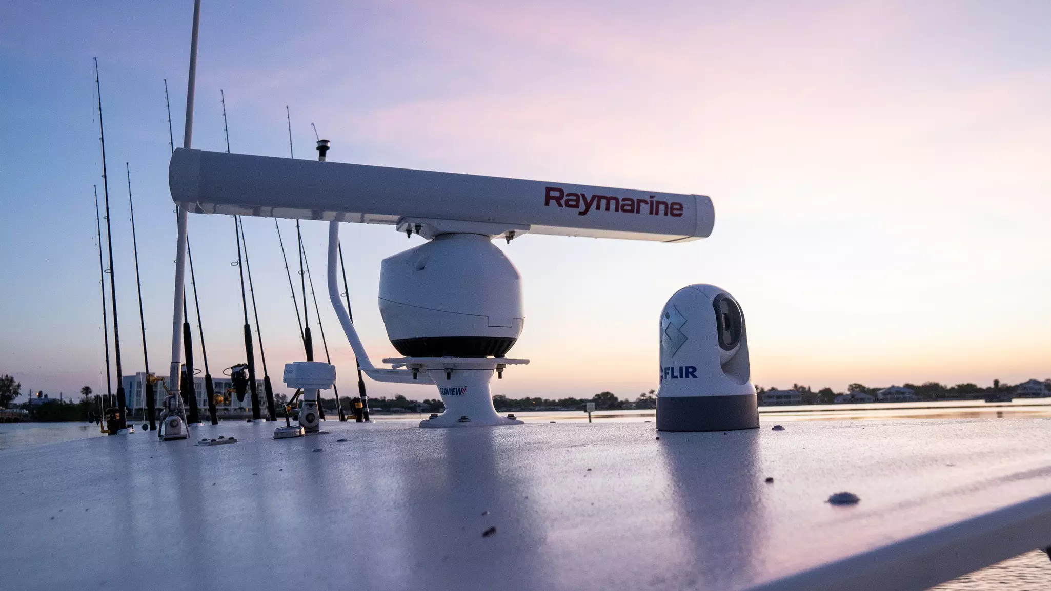 Magnum 12 kW | Marine Radar | Raymarine