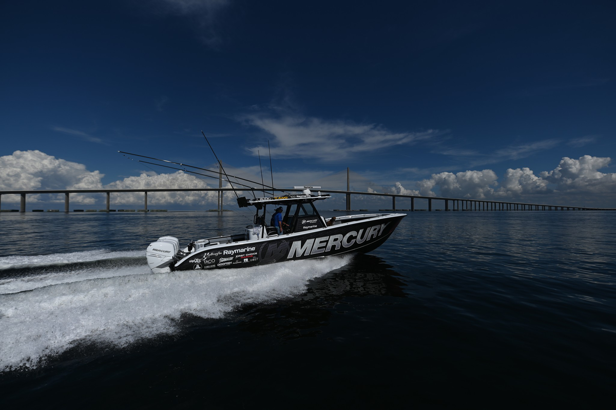 Caliente Fishing Team's Yellowfin at MIBS | Raymarine