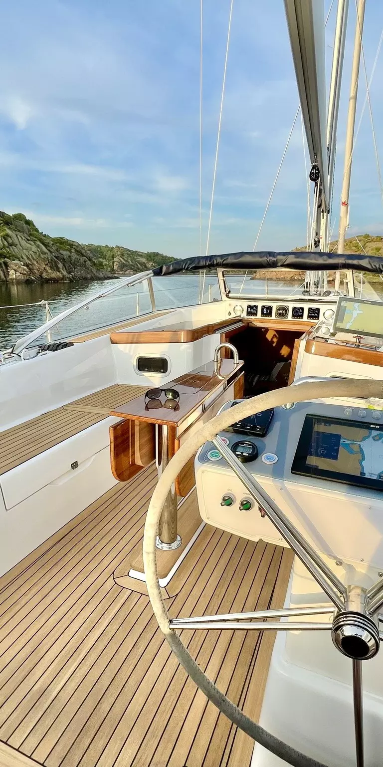 UK Training Courses | Radar & Navigation Training | Raymarine