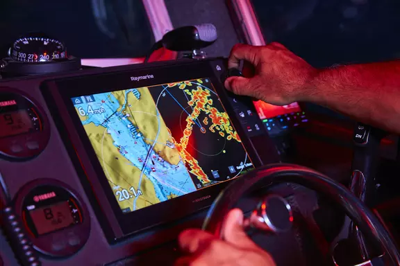 First Responder Marine Electronics | Search and Rescue Boats | Raymarine