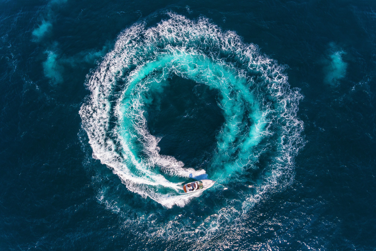 Alpha Autopilot Control with Axiom Chartplotters | Raymarine