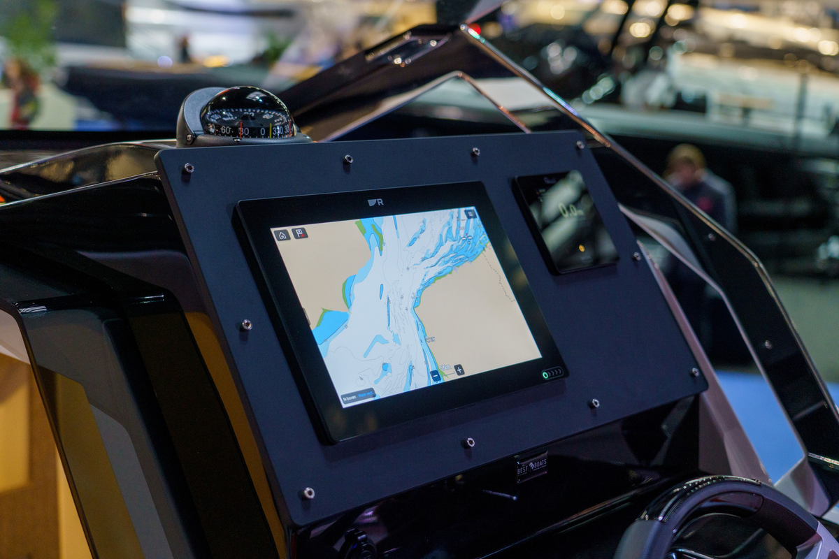 Raymarine navigation equipment chosen for the new Speedboats produced ...